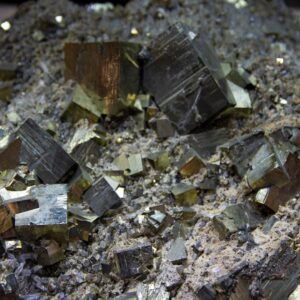 Tout Savoir sur la Pyrite "l'Or des Fous" | Cœur de Pierres