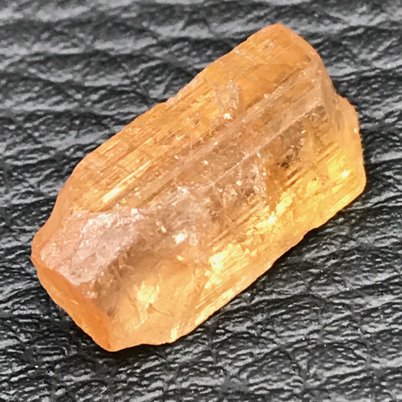 Topaze impériale du Mexique (réf tpm7) | Cœur de Pierres