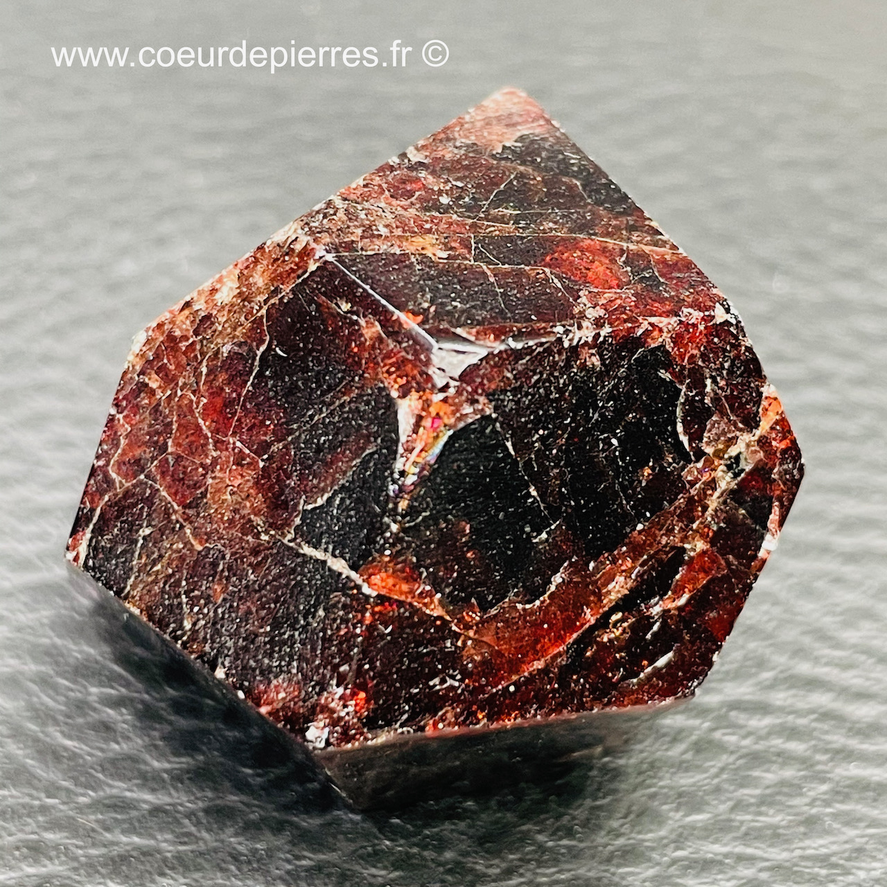 Grenat de Madagascar "grand modèle" (réf gr37) | Cœur de Pierres