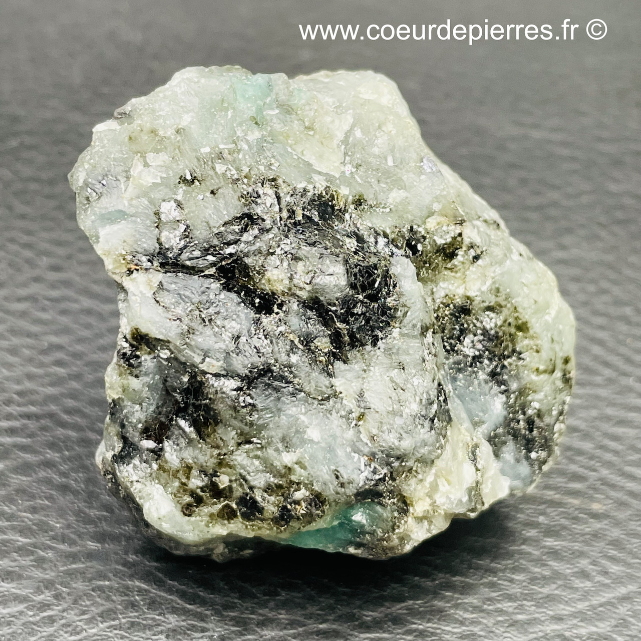 Emeraude brute du Brésil (réf emb5) | Cœur de Pierres