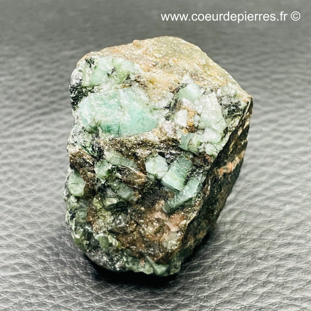 Emeraude brute du Brésil (réf emb5) | Cœur de Pierres