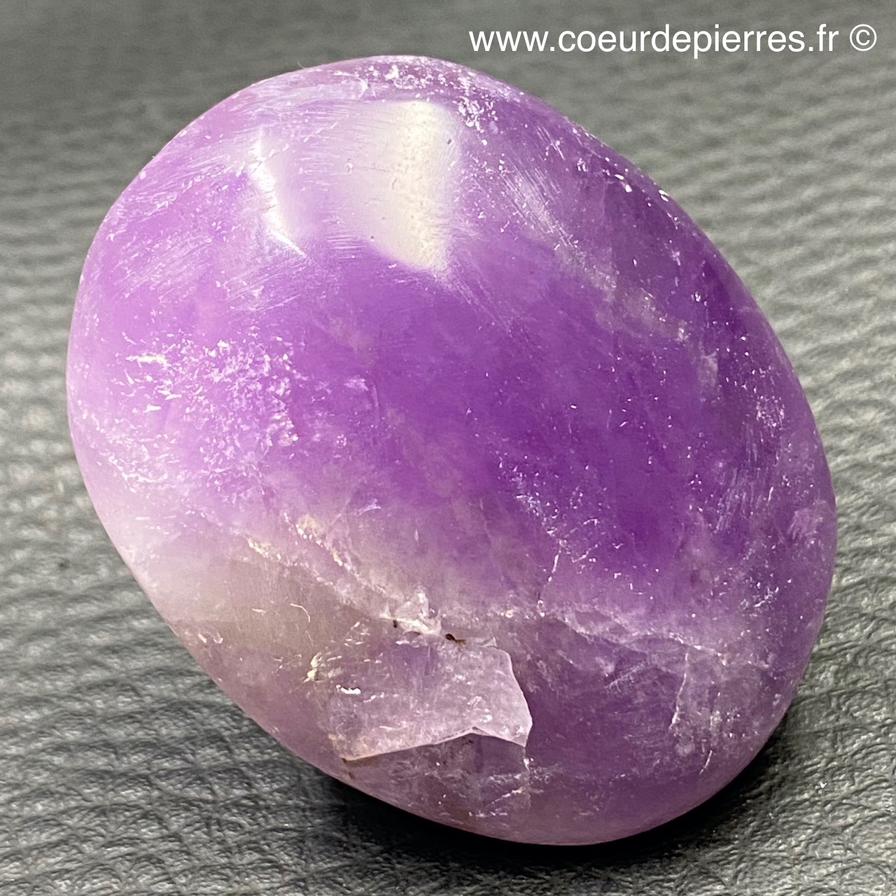 Galet améthyste de Madagascar (réf gac4) | Cœur de Pierres