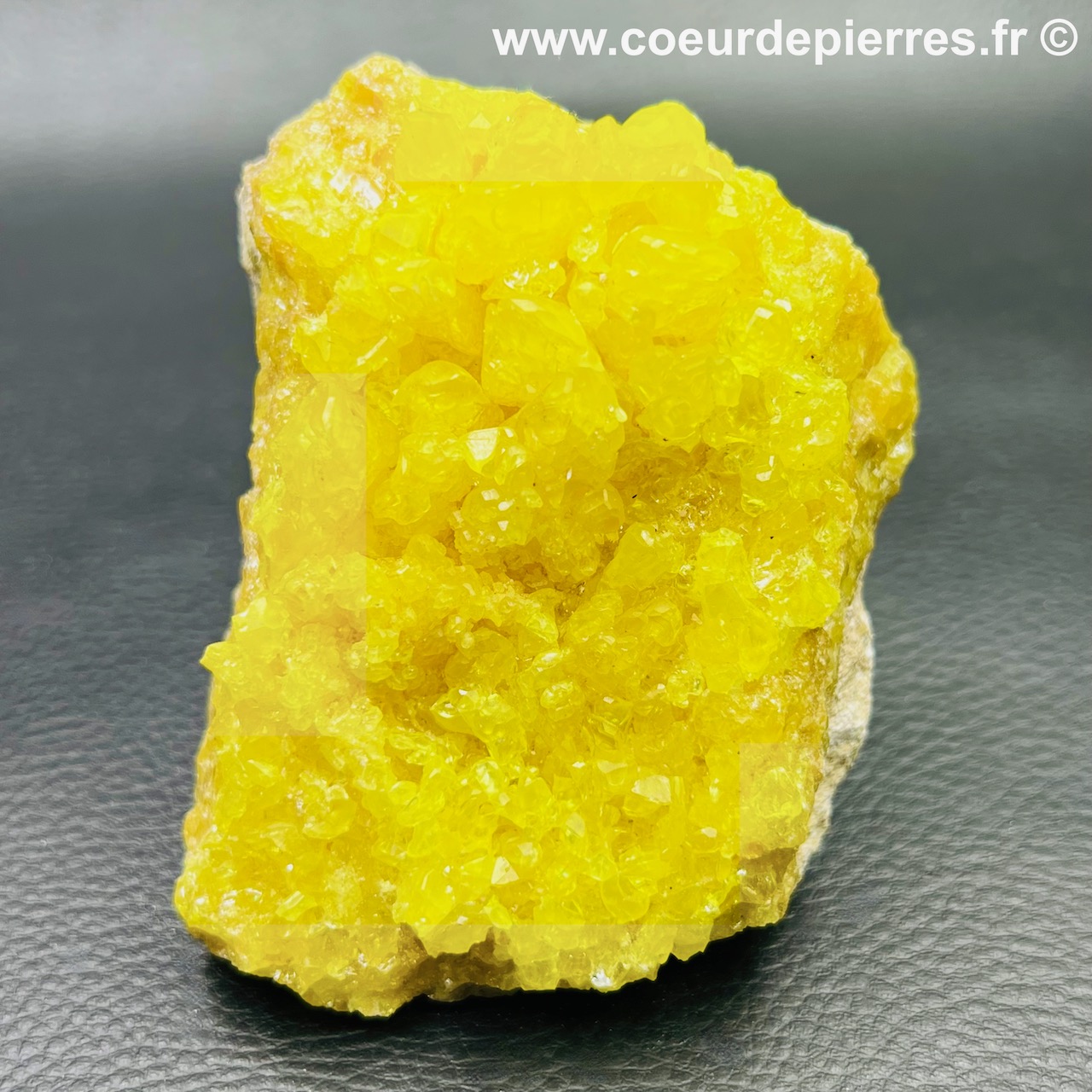 Soufre cristallisé de Bolivie (réf sou13) | Cœur de Pierres