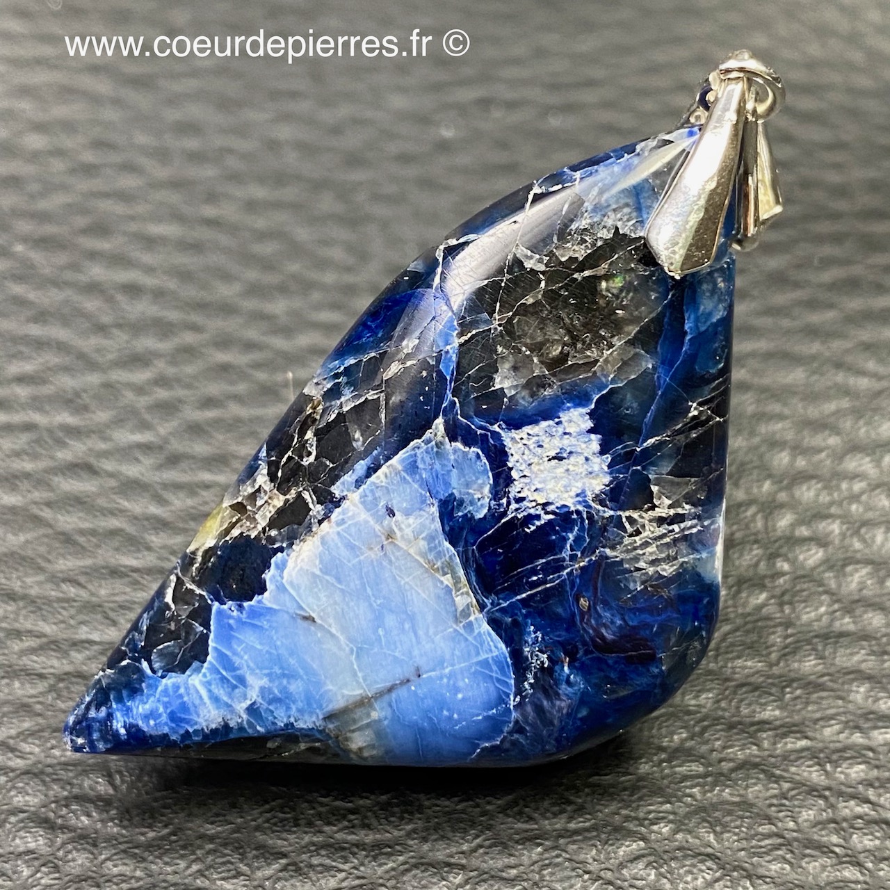 Pendentif en Dumortiérite de Madagascar (réf dum9) | Cœur de Pierres