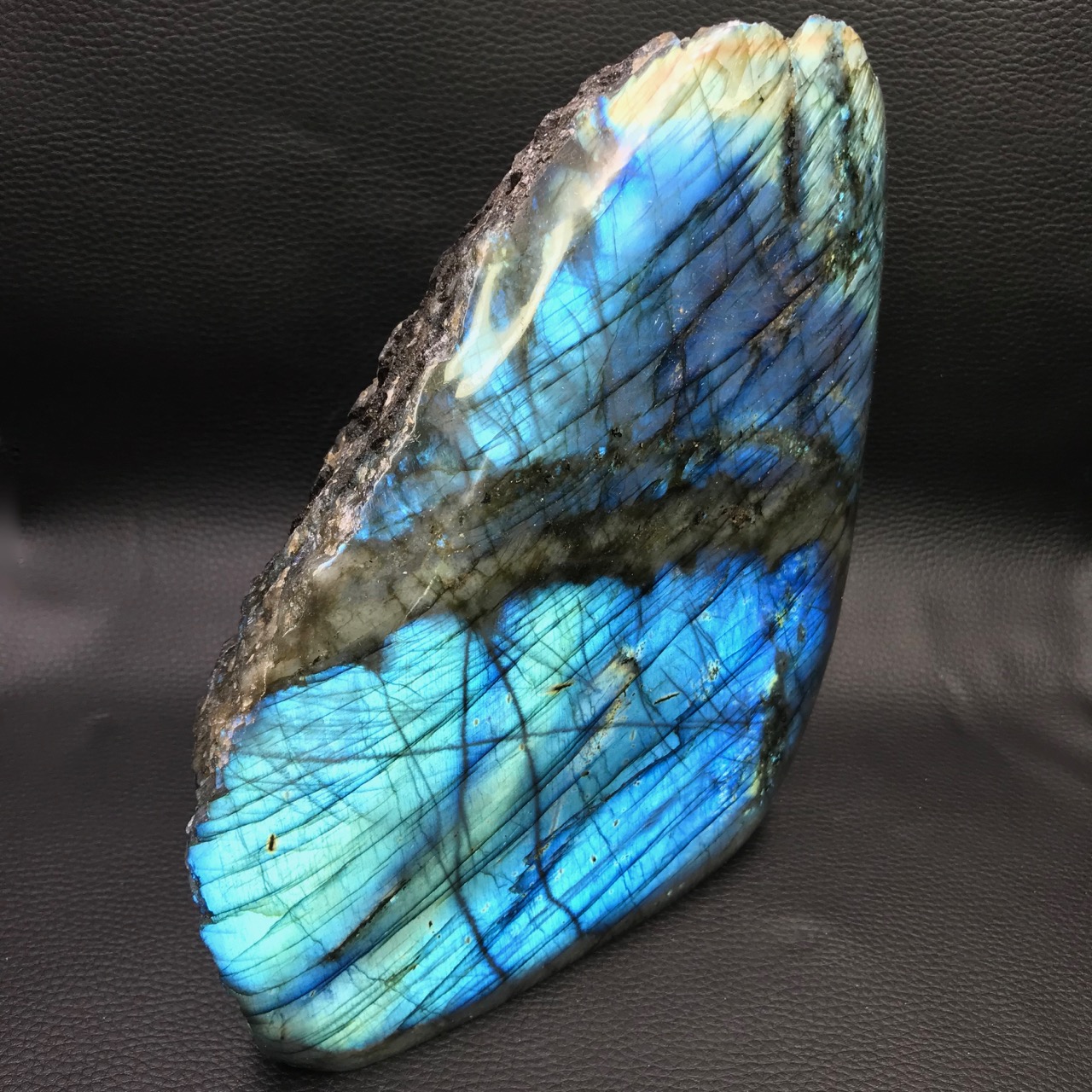 Labradorite bloc une face polie de 5,600kg "grande pièce"(réf bl1f4 ...